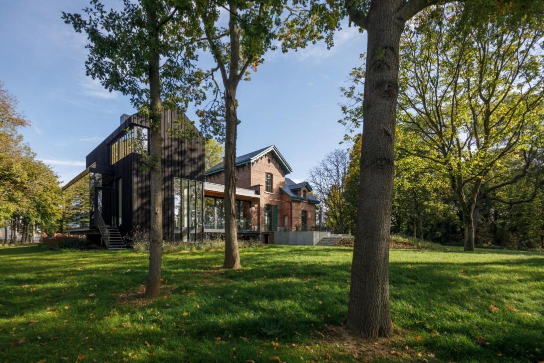 Villa de borght | Renoscripto